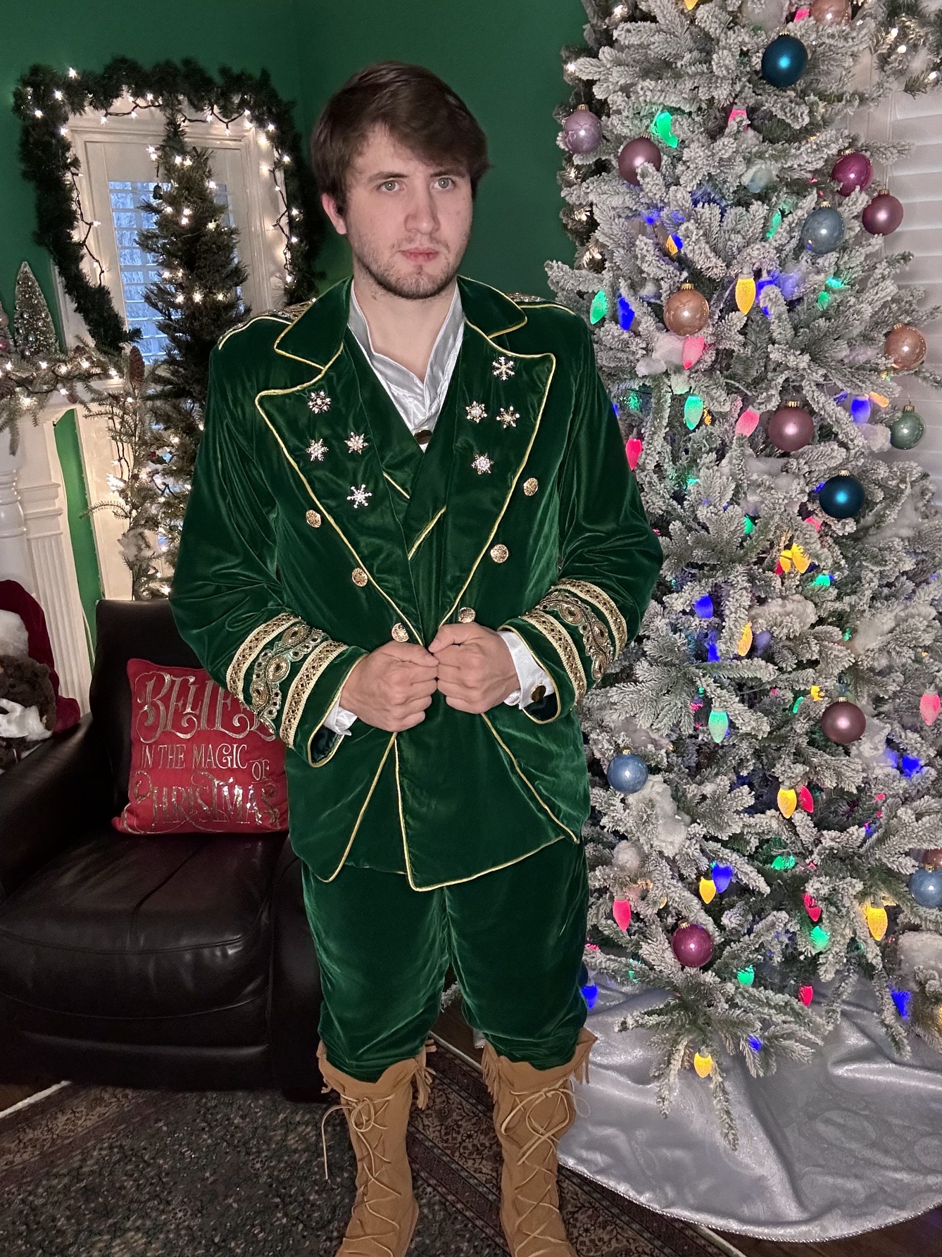 Elf suit in emerald green velvet with gold trim - Pro Santa Shop